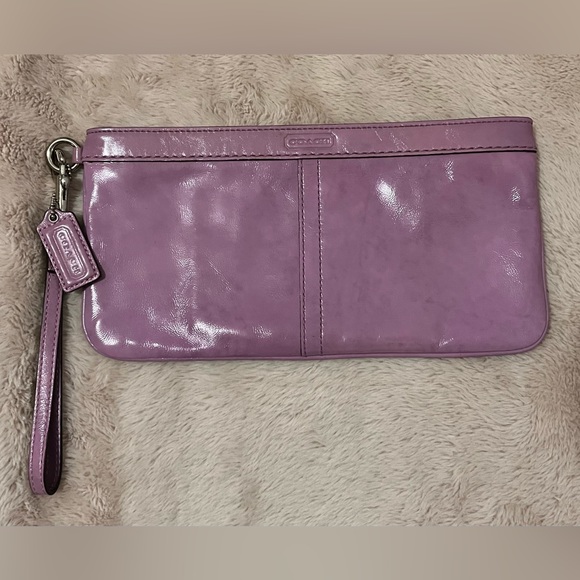 Coach | Bags | Rare Color Patent Leather Coach Clutch | Poshmark